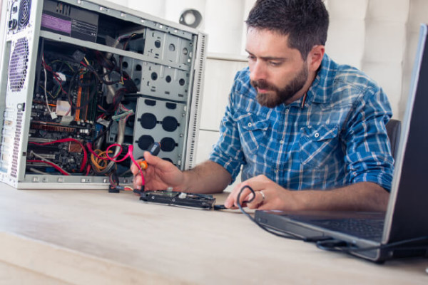 ¿Cómo iniciar un negocio de reparación de computadoras? | Aprende Institute