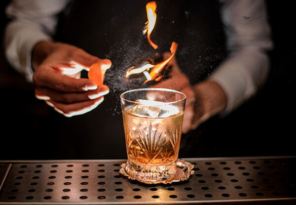¿Cómo preparar cócteles con fuego? | Aprende Institute
