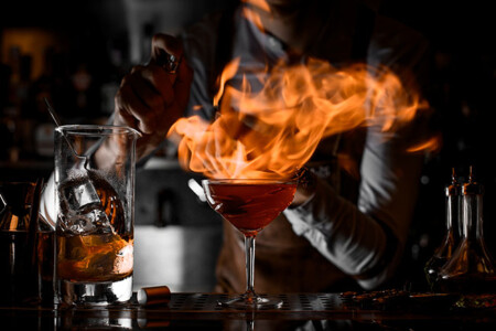 ¿Cómo preparar cócteles con fuego? | Aprende Institute