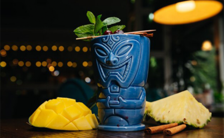 Todo sobre la Coctelería Tiki - ¡Recetas imperdibles! | Aprende Institute